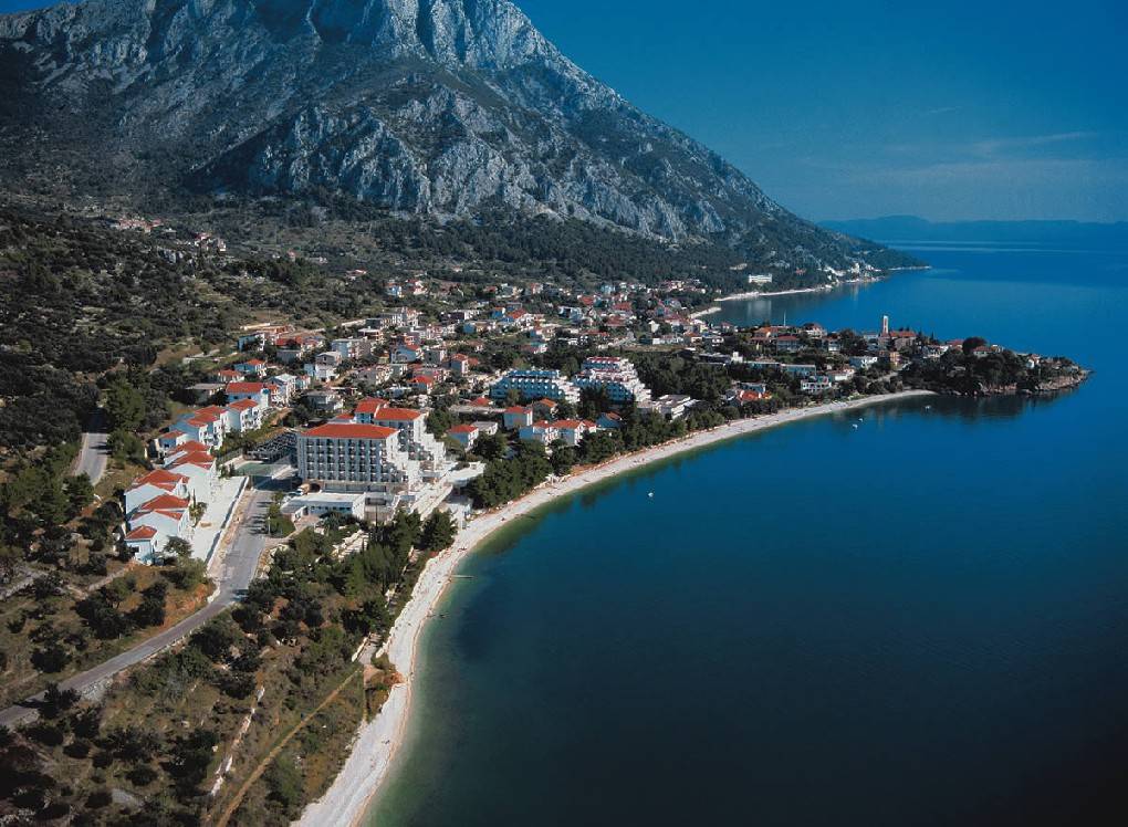 Gradac | DEZKA Děčín s.r.o. - Váš partner na cesty